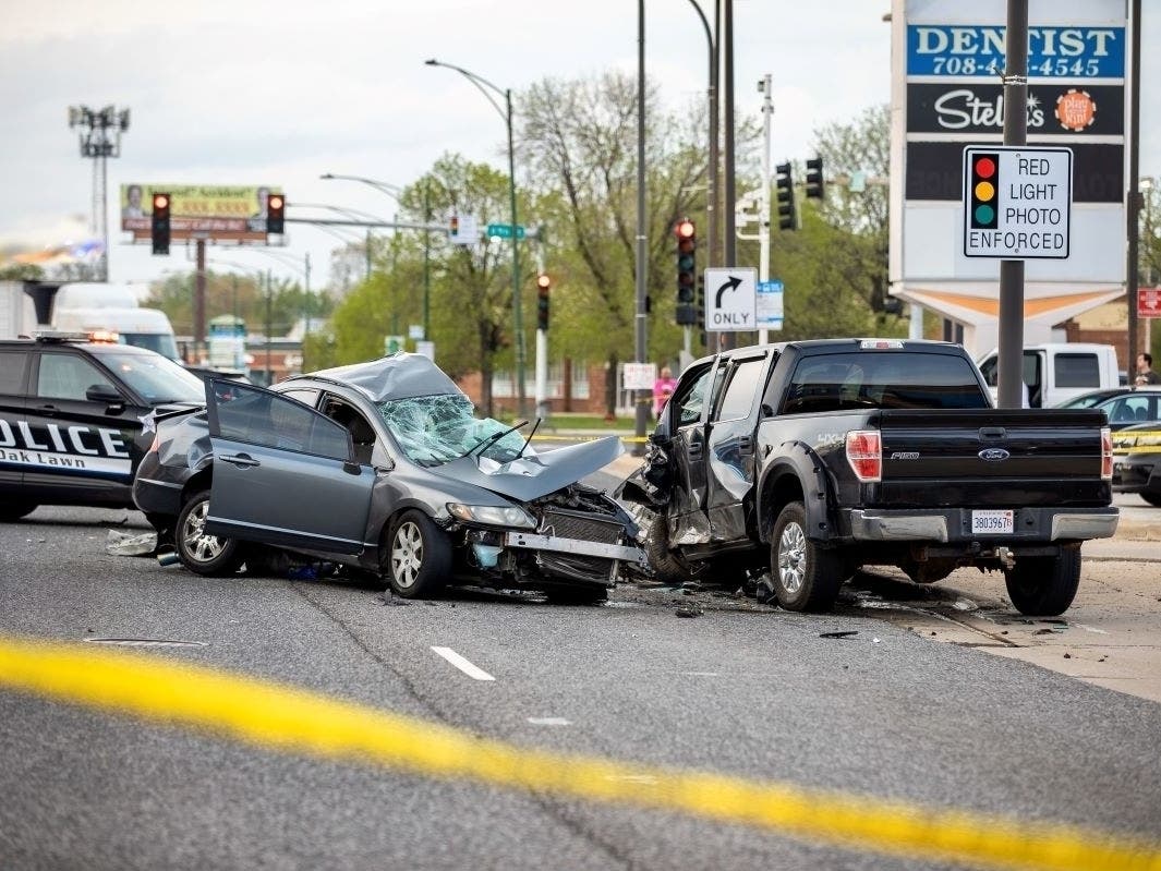 2 Dead In Crash At 87th Street and Cicero Avenue: Police | Oak Lawn, IL ...