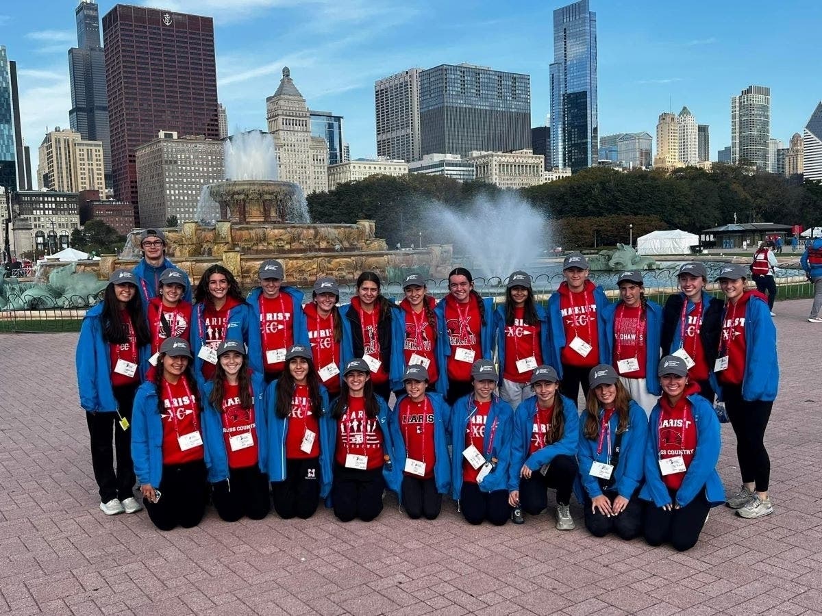 Marist Girls Cross-Country Coaches Complete 2024 Chicago Marathon ...