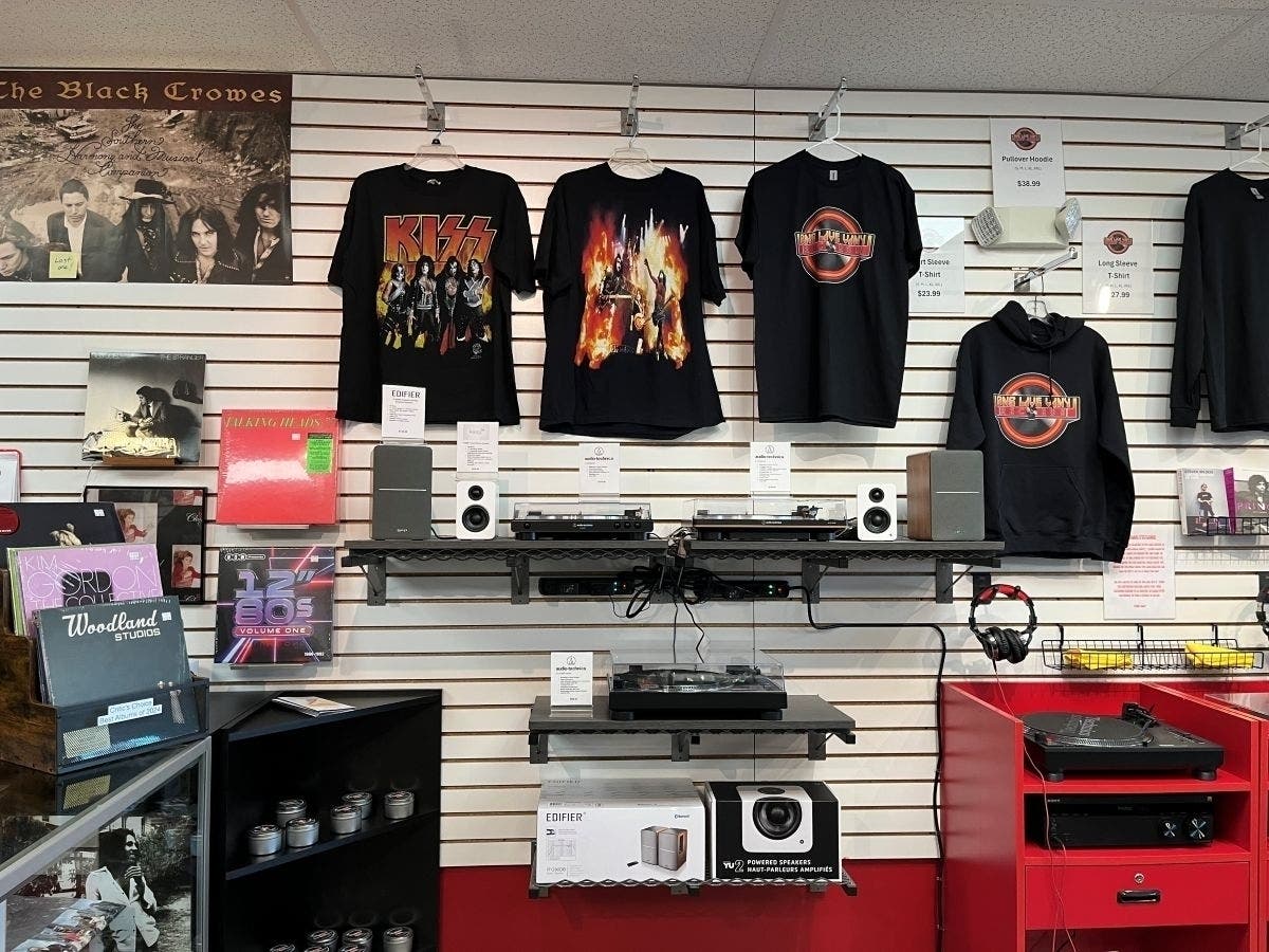 Flashbacks And New Experiences Found At Long, Live Vinyl Records ...