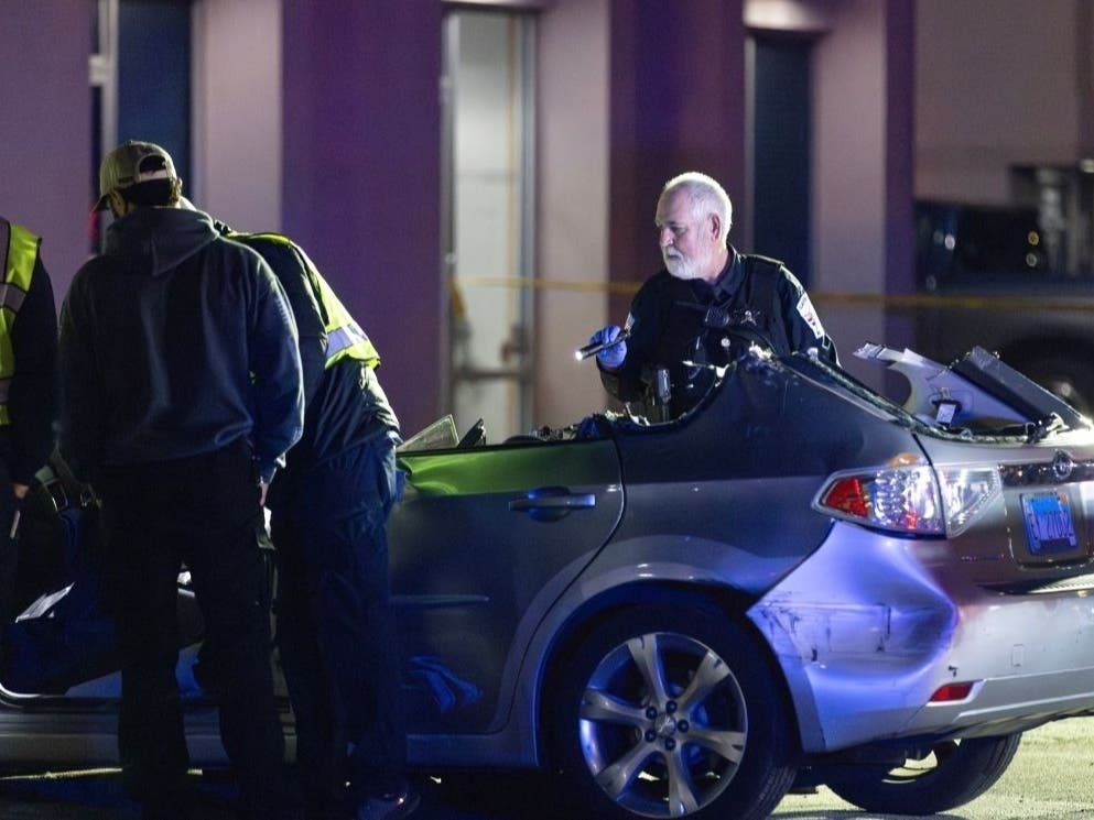 Car Crashes Into Shuttered Restaurant In Bridgeview, Driver Critical ...