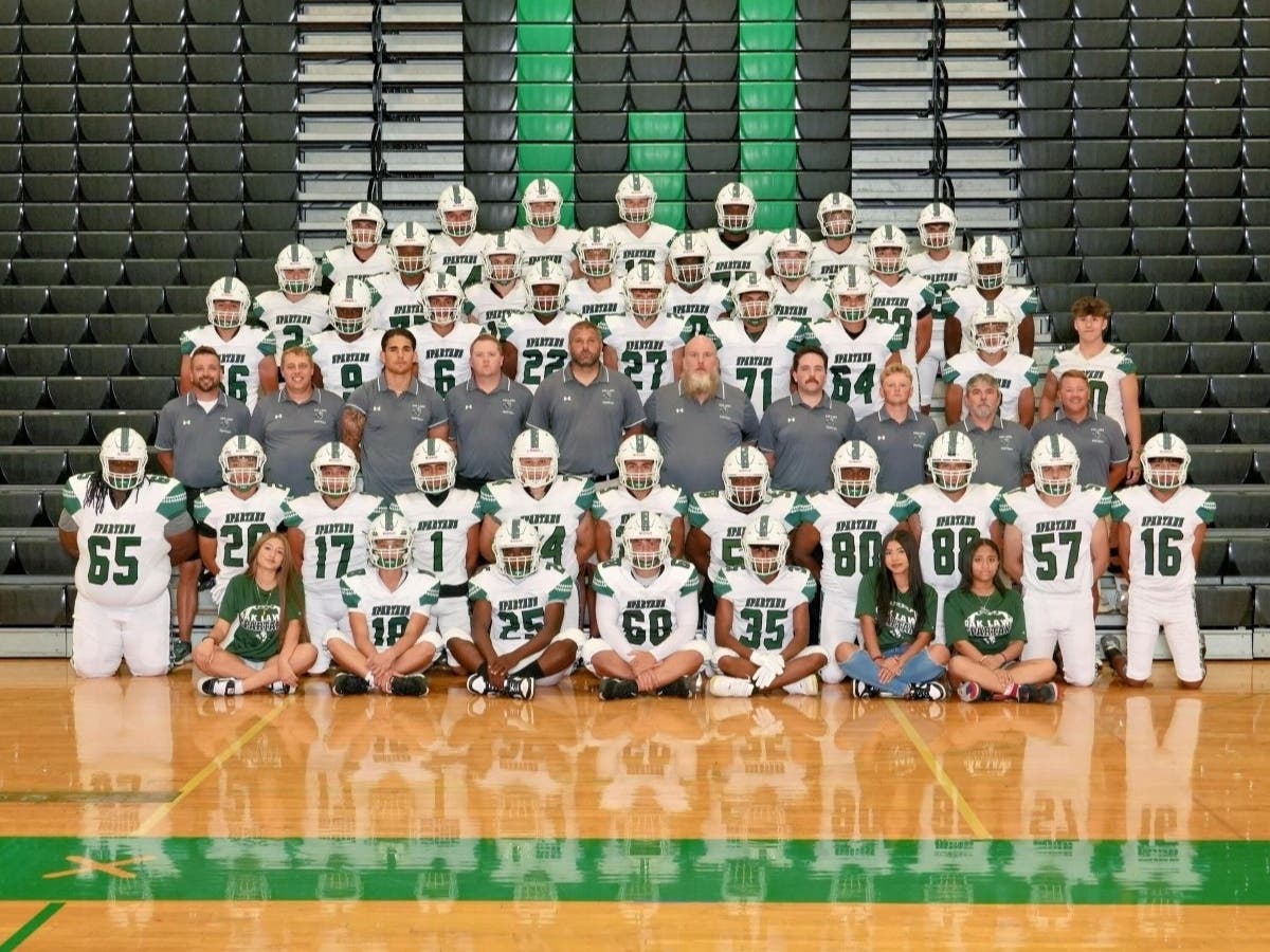 Sun Shines Again On Oak Lawn Football As Spartans Get Off To Stunning 3 ...