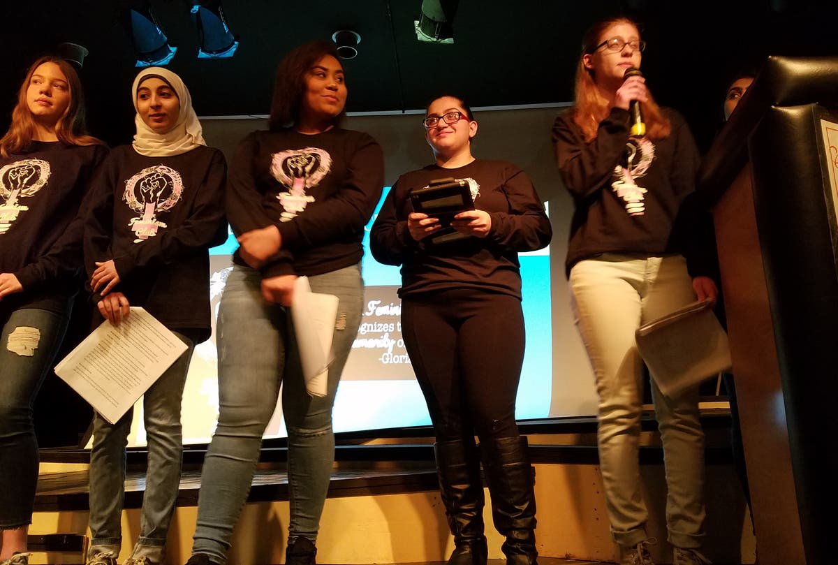 Feminism Club presents to all Richards students | Oak Lawn, IL Patch