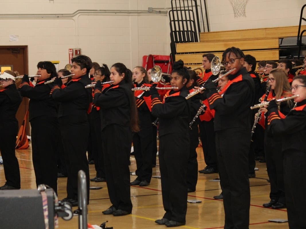Video: Marching Astros tour middle schools | Oak Lawn, IL Patch