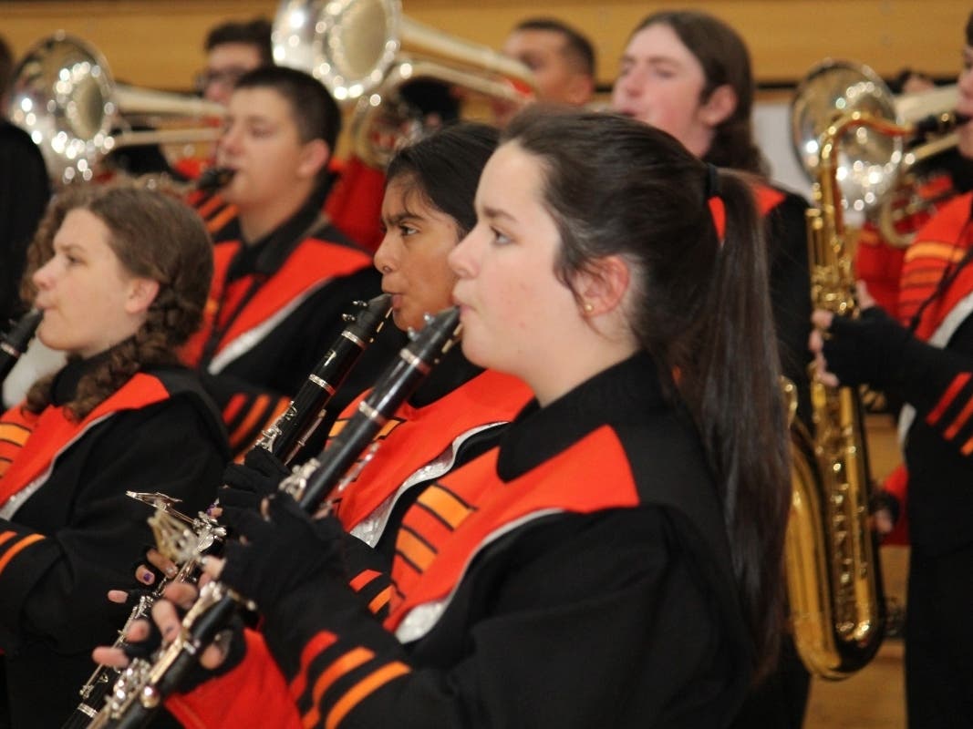 Video: Marching Astros tour middle schools | Oak Lawn, IL Patch