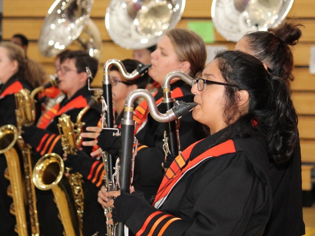 Video: Marching Astros tour middle schools | Oak Lawn, IL Patch