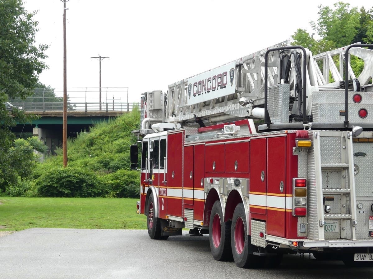Smoke Underneath I-393 Leads To Concord Homeless Camp Fire | Concord ...