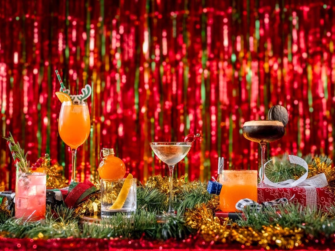 Blitzen's Bar Makes Holiday Season Debut At Omni San Diego Hotel | San ...
