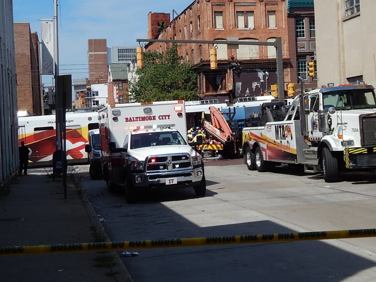 1 Killed, 2 Injured In Baltimore Light Rail Crash, Officials Say ...
