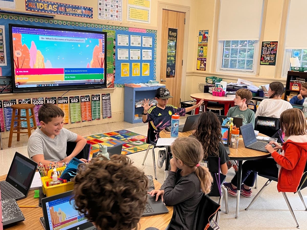 Main Street Students Explore 'A Rover's Story' For Global Read Aloud ...