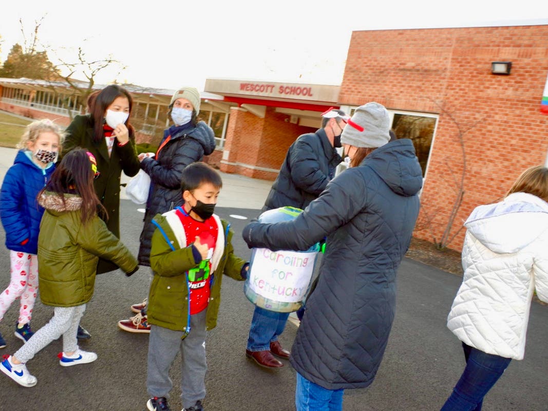 Wescott Teachers Participate in "Caroling for Kentucky" | Northbrook ...