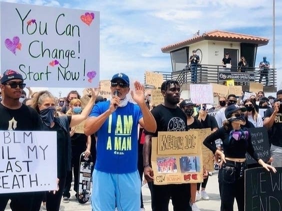 Hundreds Protest At Manhattan Beach Pier | Manhattan Beach, CA Patch