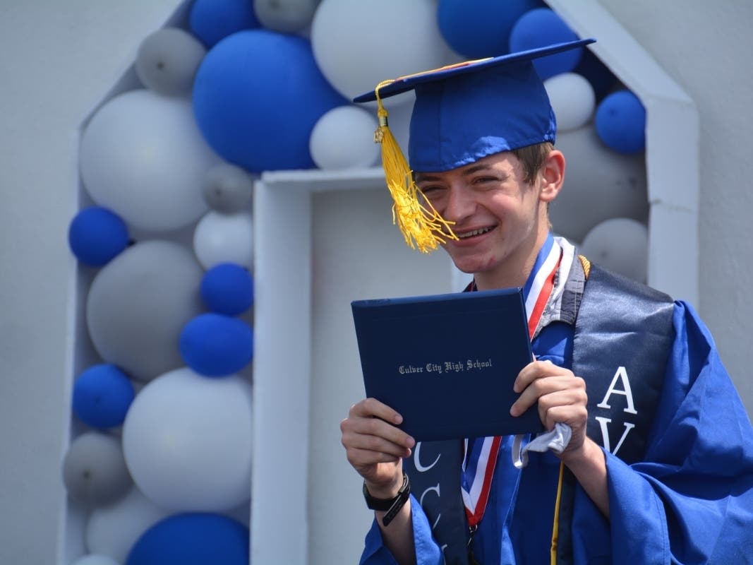 Photos: Culver City High School's Drive-Thru Graduation | Culver City ...