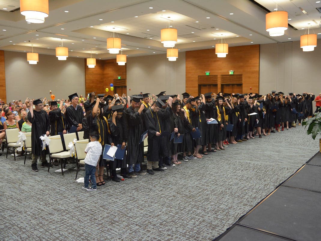 Lanier Tech holds 2019 GED Commencement & confers 346 awards. | Cumming ...