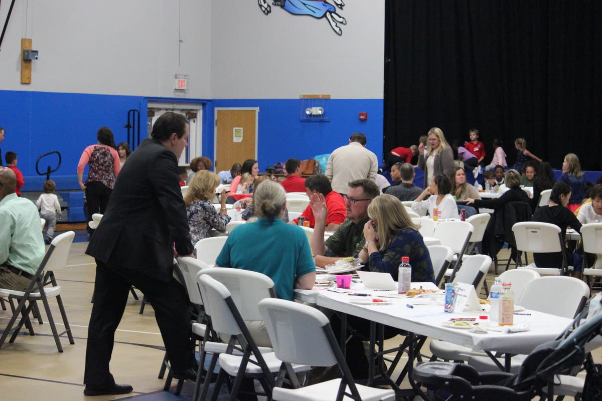 Noonan Elementary Academy fosters family connection with Annual Mentor ...