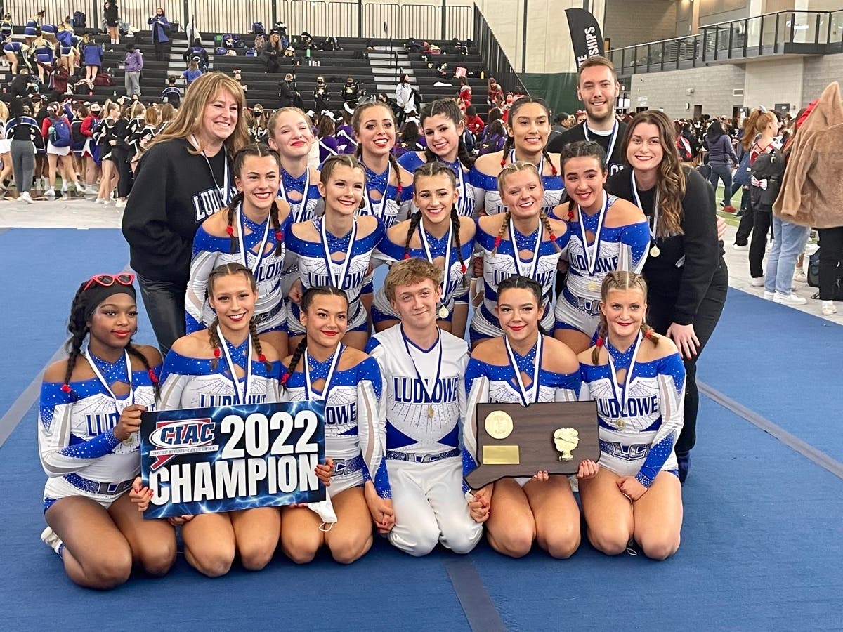 Fairfield Ludlowe Cheer Wins State | Fairfield, CT Patch
