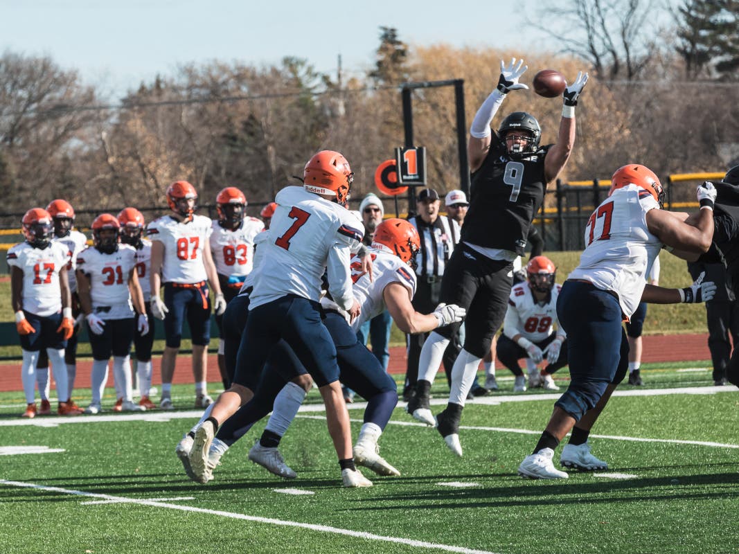 College of DuPage Football Wins Championship Game, 34-29 | Glen Ellyn ...