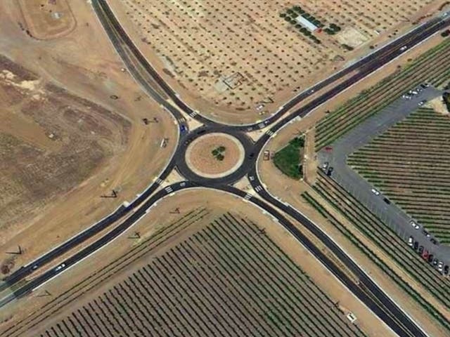 Rancho California Road Traffic Through Wine Country: Roundabout Coming ...